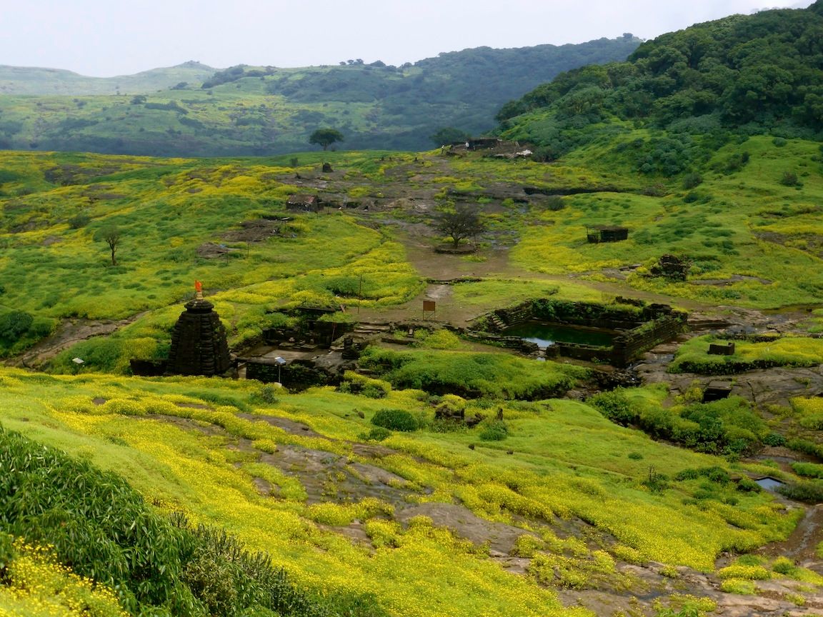 Trek to Harishchandragad and Kokankada - spectacular route and views